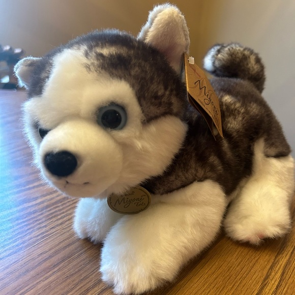Toys | Miyoni By Aurora Husky Dog Wolf Laying Down Blue Eyes Plush ...